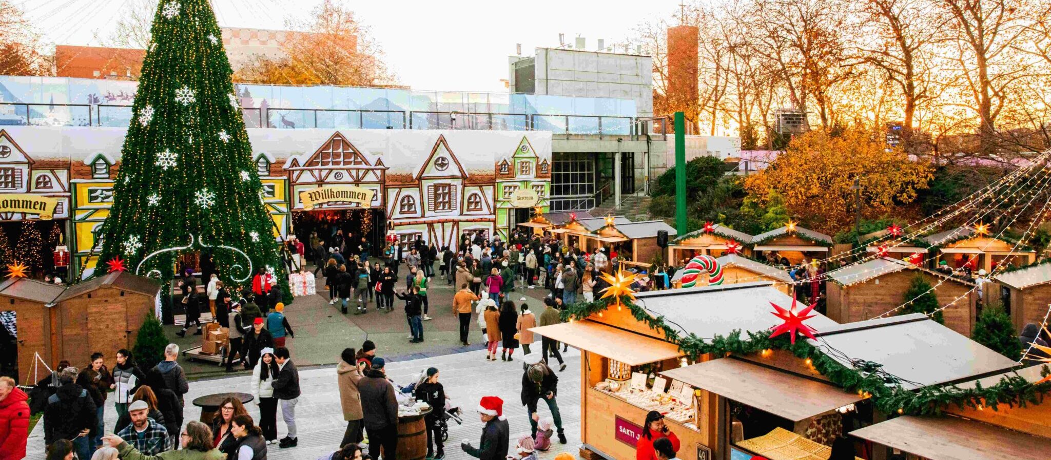 Seattle Stands Out as a Dazzling Holiday Destination Full of Classic ...